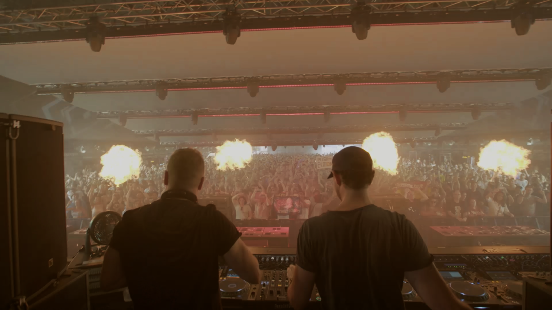 COSMIC GATE - WE ARE THE NIGHT